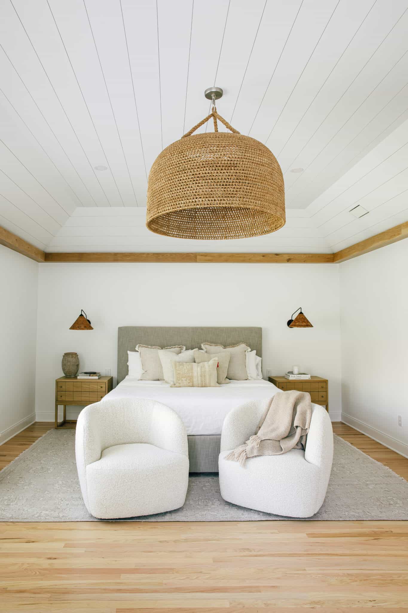"Suite Retreat" - Coastal Interior Design - GLDESIGN